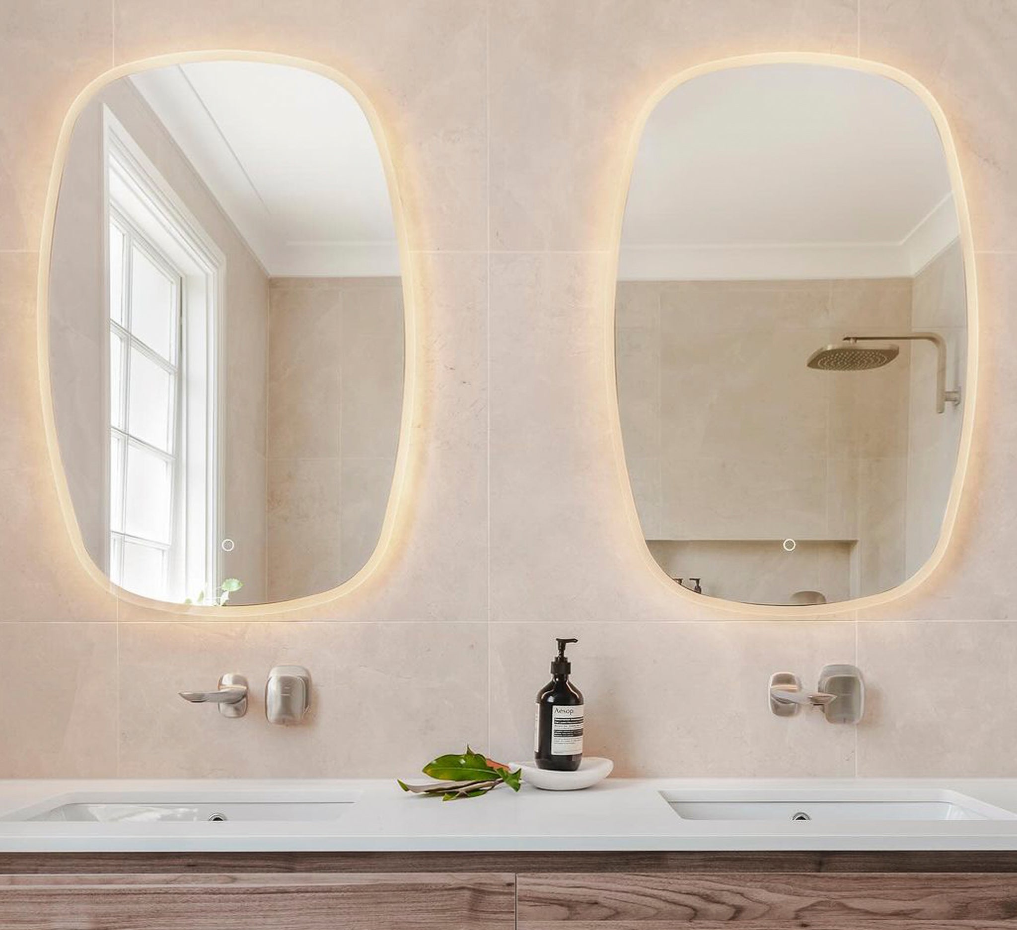 Oblong Shape Mirrors – Enflair